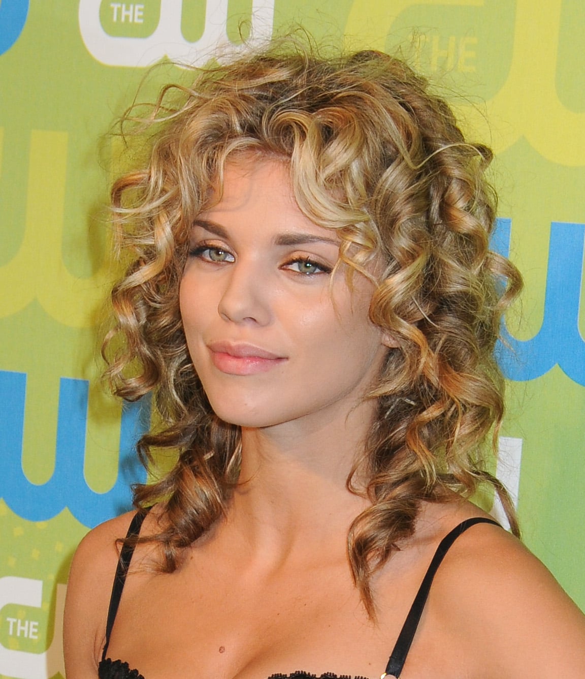 Annalynne Mccord Curls