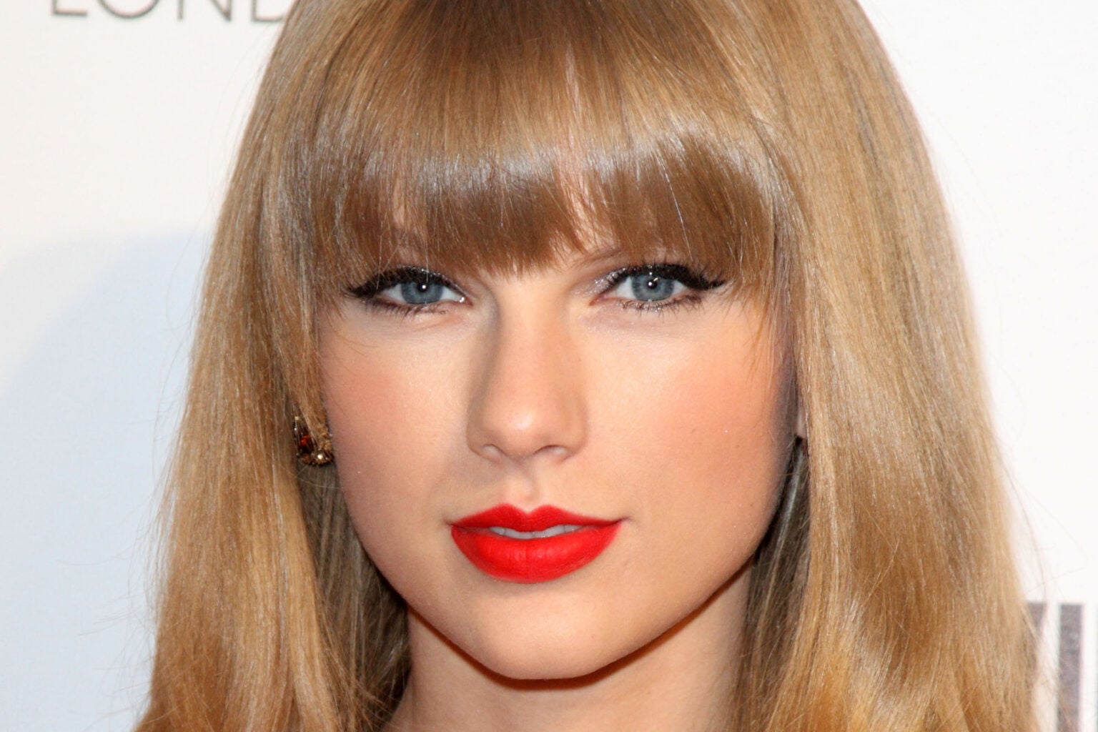The Best and Worst Bangs for Oval Faces