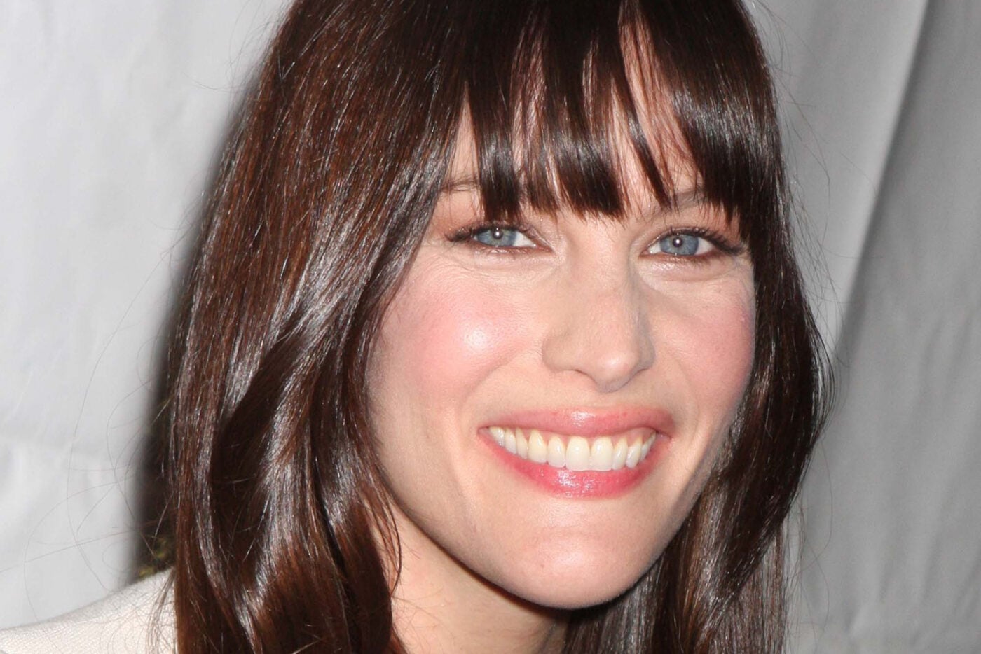 The Best and Worst Bangs for Long Face Shapes